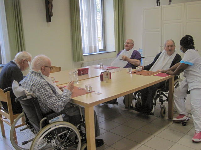 Gemeenschappen :: scheut.be